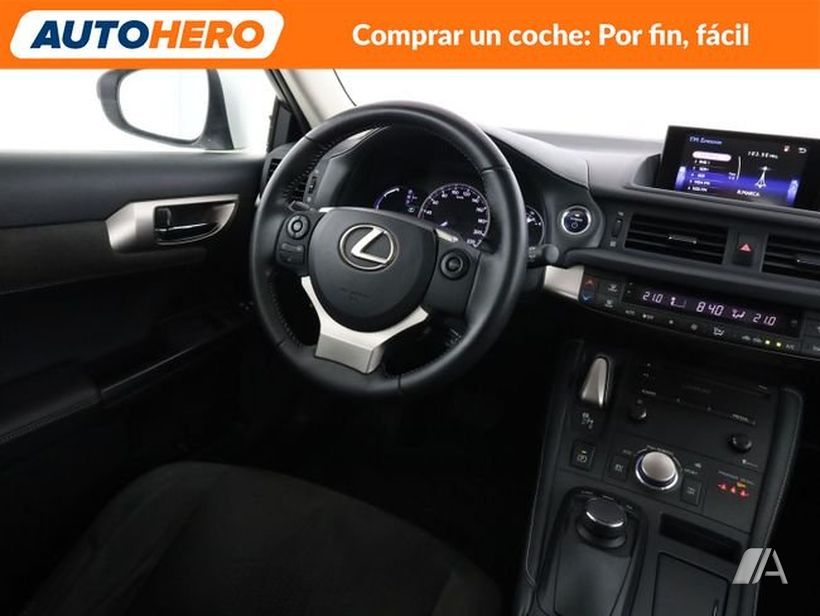 LEXUS CT (2016) - 14.799 € en Sevilla