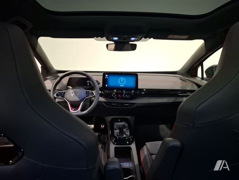 VOLKSWAGEN ID.4 (2025) - 35.990 € en Las Palmas
