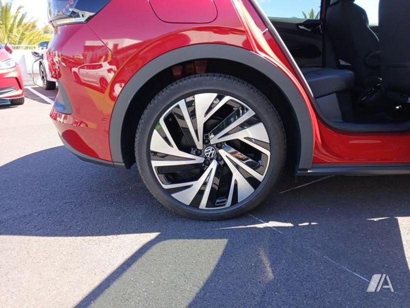 VOLKSWAGEN ID.4 (2025) - 34.990 € en Las Palmas