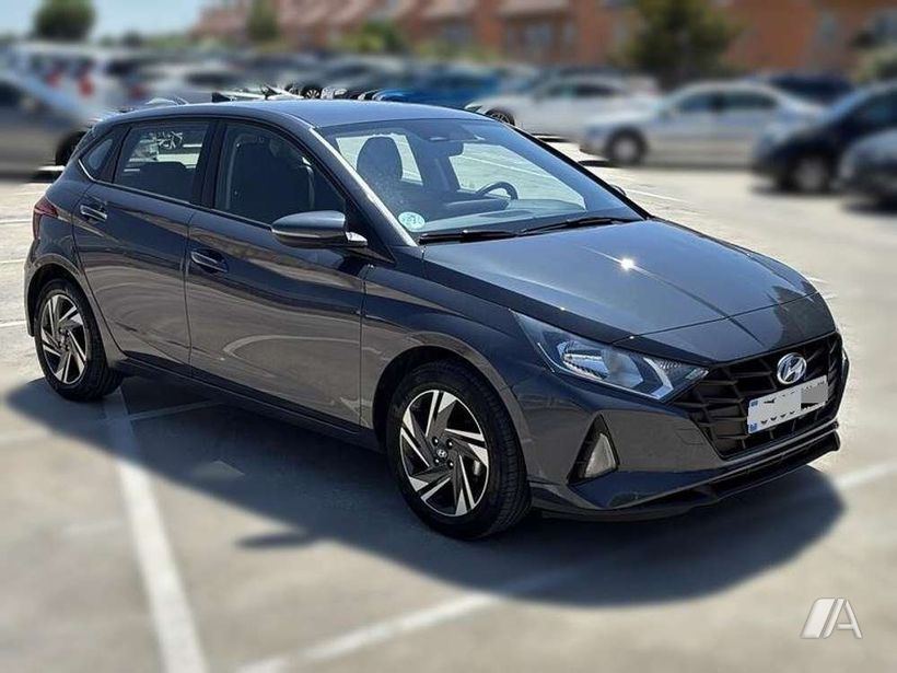 HYUNDAI i20 (2023) - 14.990 € en Madrid