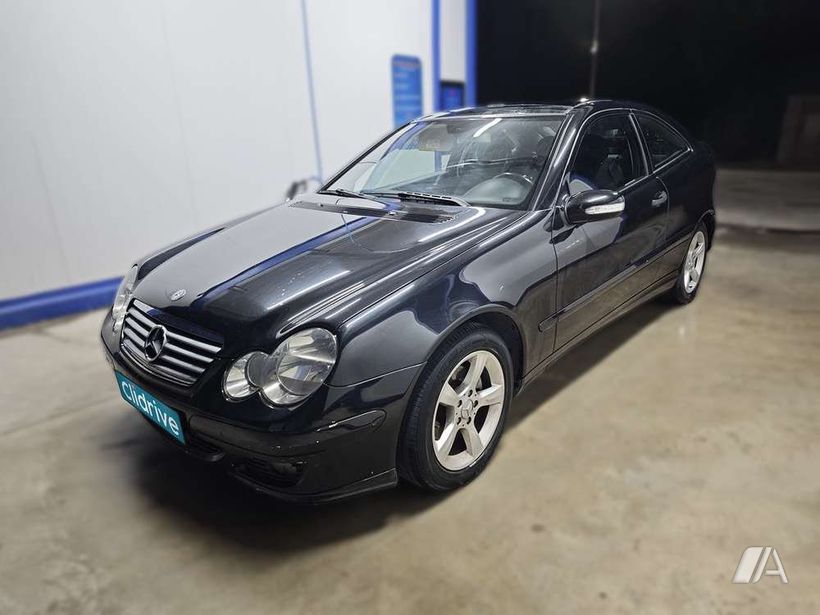 MERCEDES-BENZ Clase C (2005) - 3.590 € en Madrid