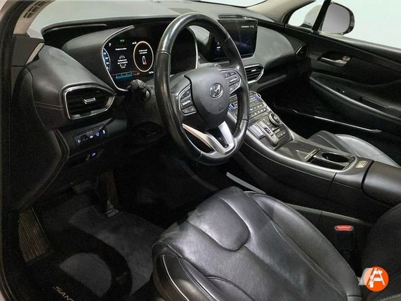 HYUNDAI Santa Fe (2022) - 28.990 € en Sevilla