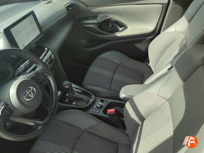 TOYOTA Yaris Cross (2022) - 22.490 € en Toledo