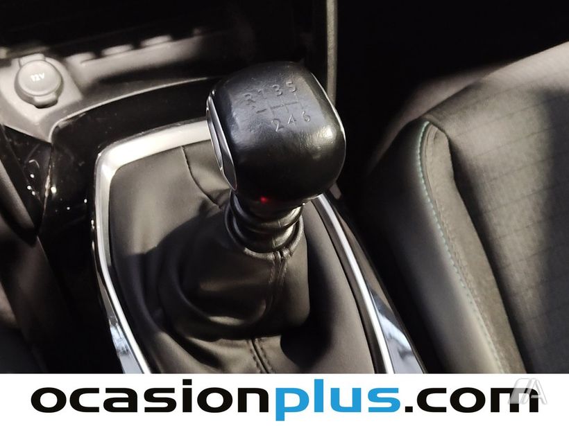 PEUGEOT 2008 (2023) - 13.864 € en Navarra