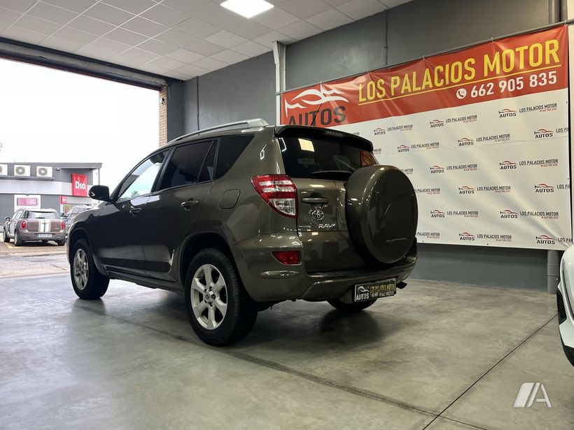 TOYOTA RAV-4 (2012) - 12.990 € en Sevilla