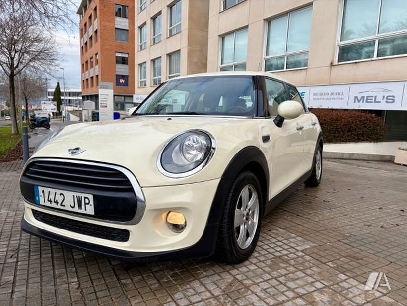 MINI One (2017) - 9.900 € en Barcelona