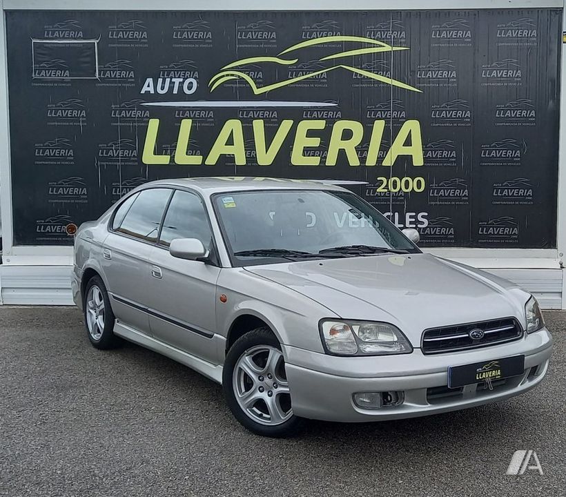 SUBARU Legacy (2000) - 3.950 € en Barcelona