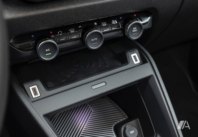 Ficha técnica y precios del CITROEN C4 Hybrid Plus eDSC6 145 5p 2025 ...