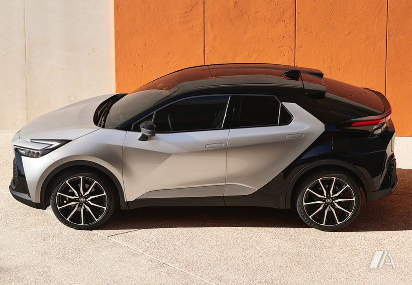 TOYOTA C-HR 220PH GR Sport Black Edition 5p 2025 | Ficha técnica, precio y medidas | Autocasión