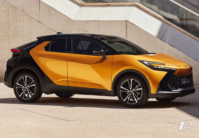 TOYOTA C-HR 220PH GR Sport Black Edition 5p 2025 | Ficha técnica, precio y medidas | Autocasión