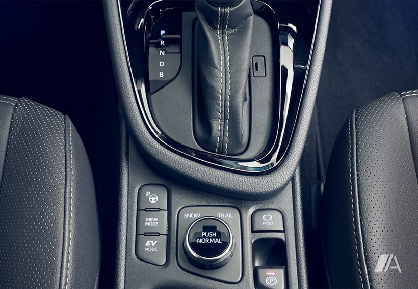 TOYOTA Yaris Cross 130H Active Plus 5p 2025 | Ficha técnica, precio y ...