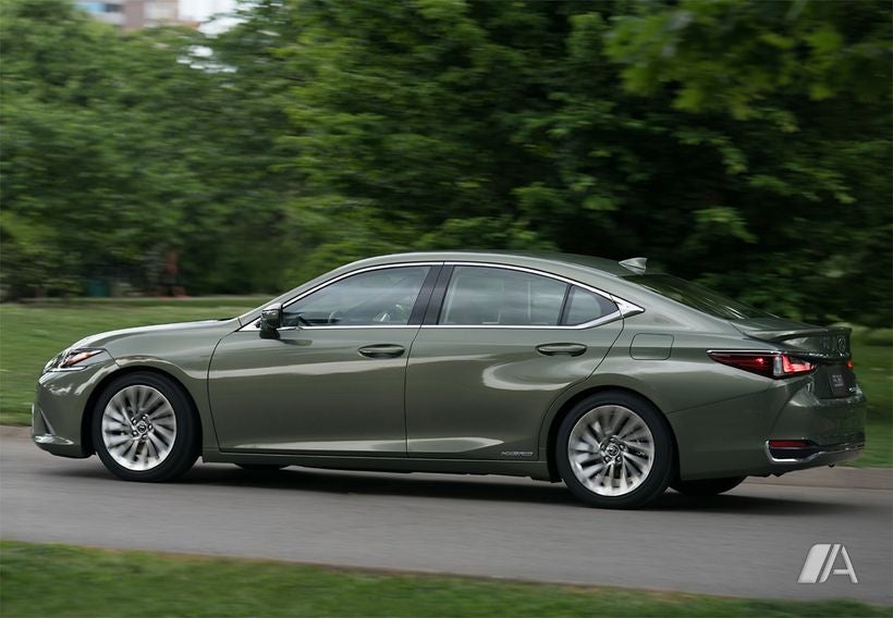 Ficha técnica y precios del LEXUS ES 300h Luxury 4p 2024 | Autocasion.com