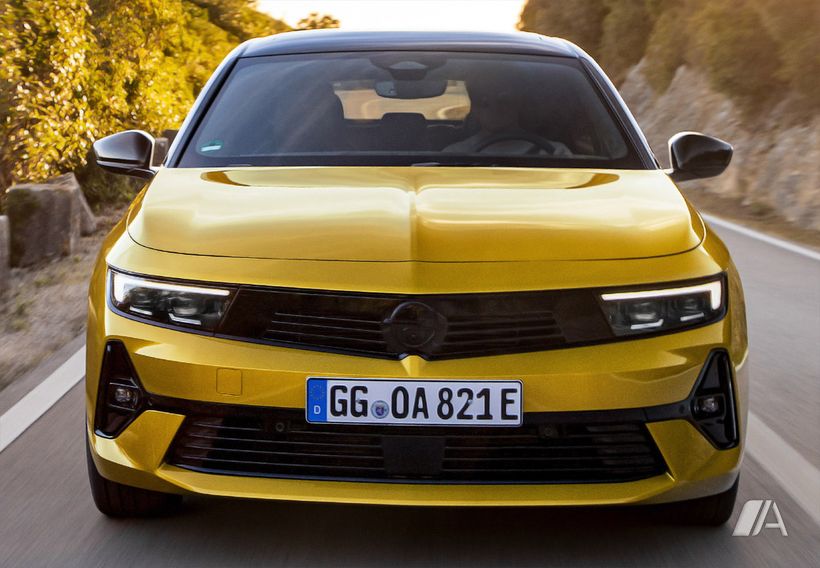 OPEL Astra (2014) - 7.550 € en Barcelona