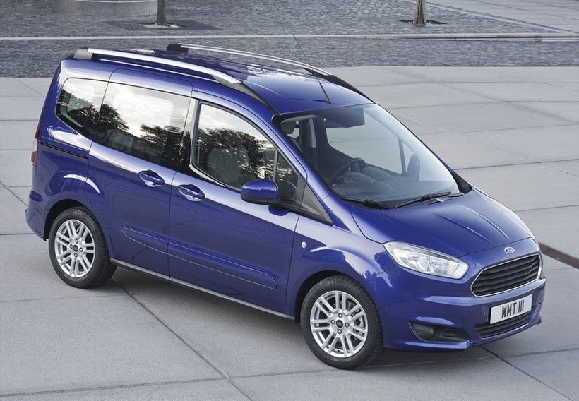 FORD Tourneo Courier 46.3kWh Trend 5p 2024 | Ficha técnica, precio y ...