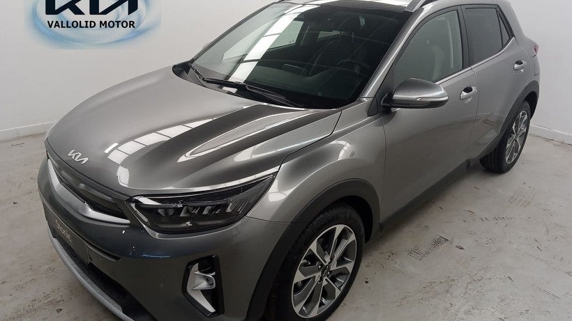 KIA Stonic 1.0 T-GDi MHEV Style Edition 100 4x4, SUV o pickup de nuevo en Valladolid