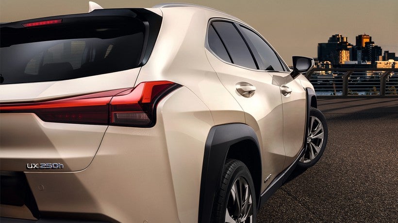 LEXUS UX 300h F Sport 2WD 5p 2024 | Ficha técnica, precio y medidas ...