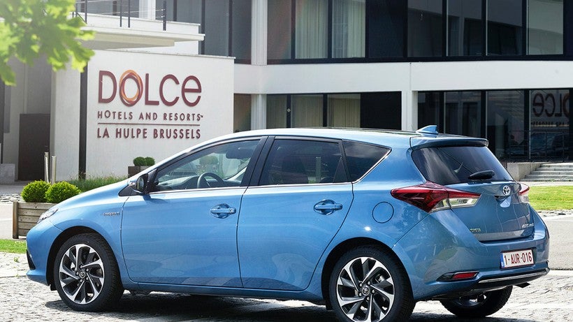 TOYOTA Auris 115D Advance 5p 2015 | Ficha técnica, precio y medidas ...