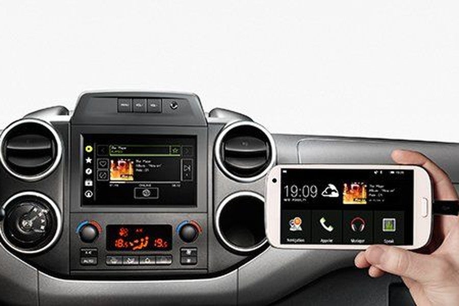 Citroën incopora Connect Box y Mirror Screen