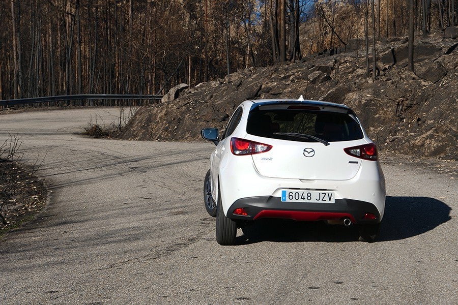 Prueba: Mazda2 Red Edition 2017, a examen | Autocasión