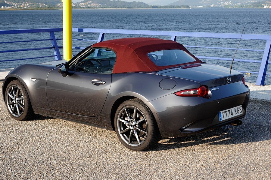 Cómo cuidar la capota de lona