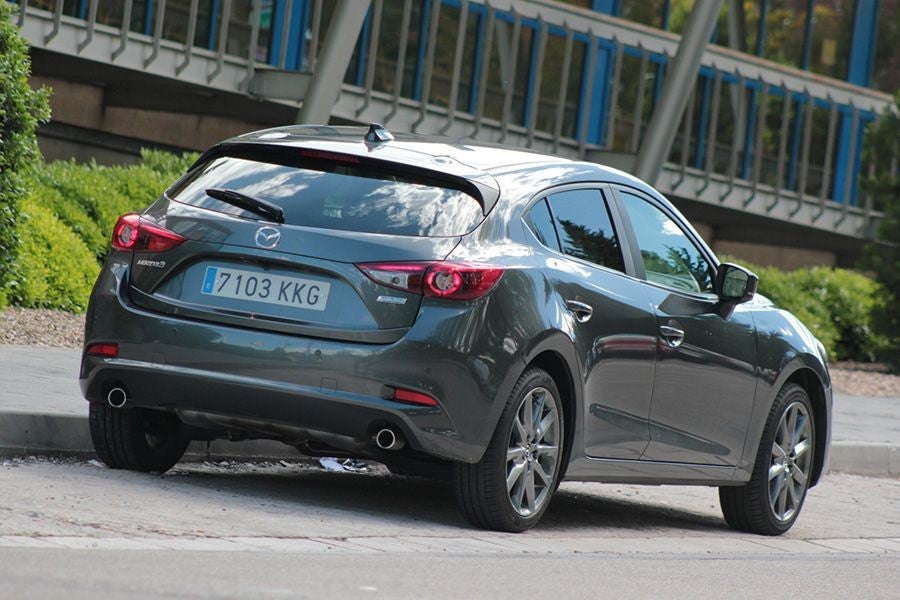 Prueba del Mazda3 2018 de gasolina y 120 CV | Autocasión