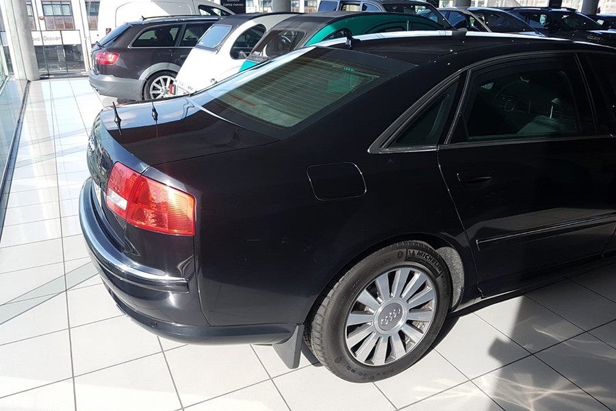 El Audi A8 blindado de Ángela Merkel está a la venta en Galicia ...